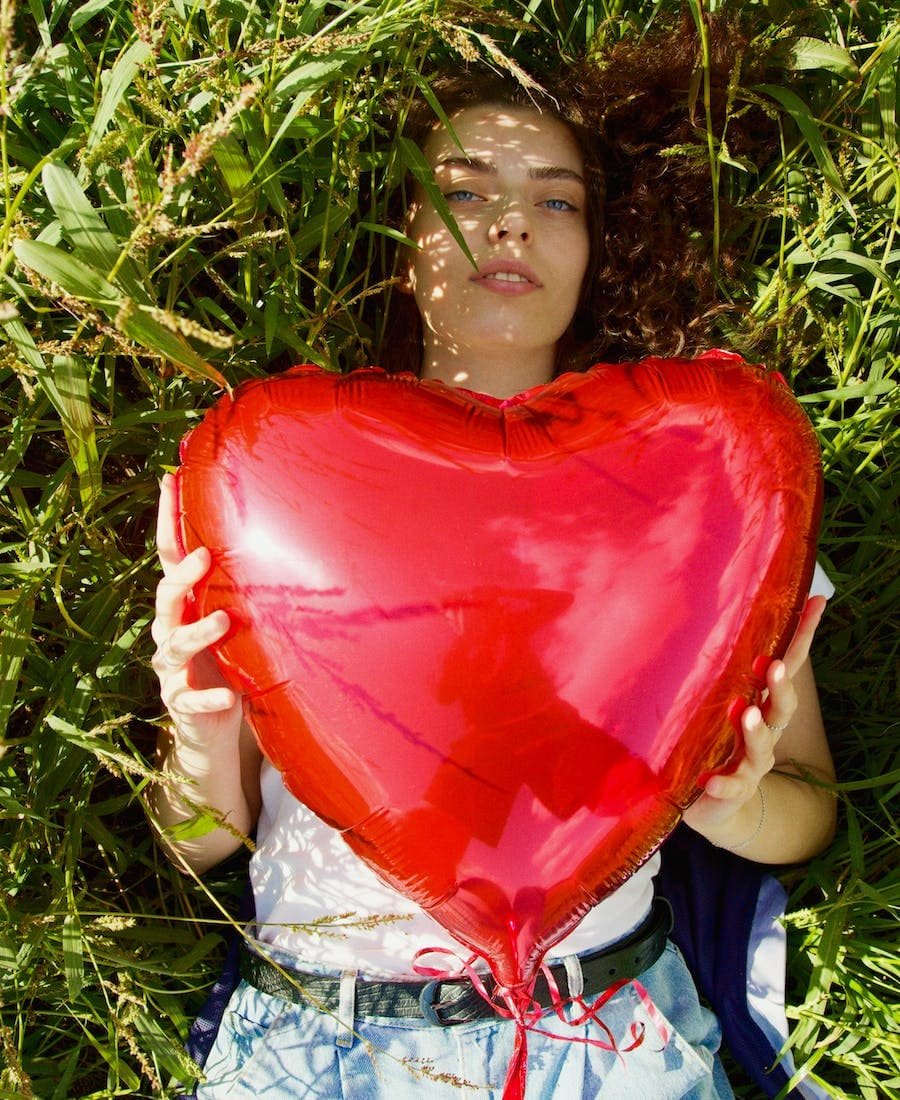 6 Spiritual Meanings of Valentine's Day (Deep Symbolisms)